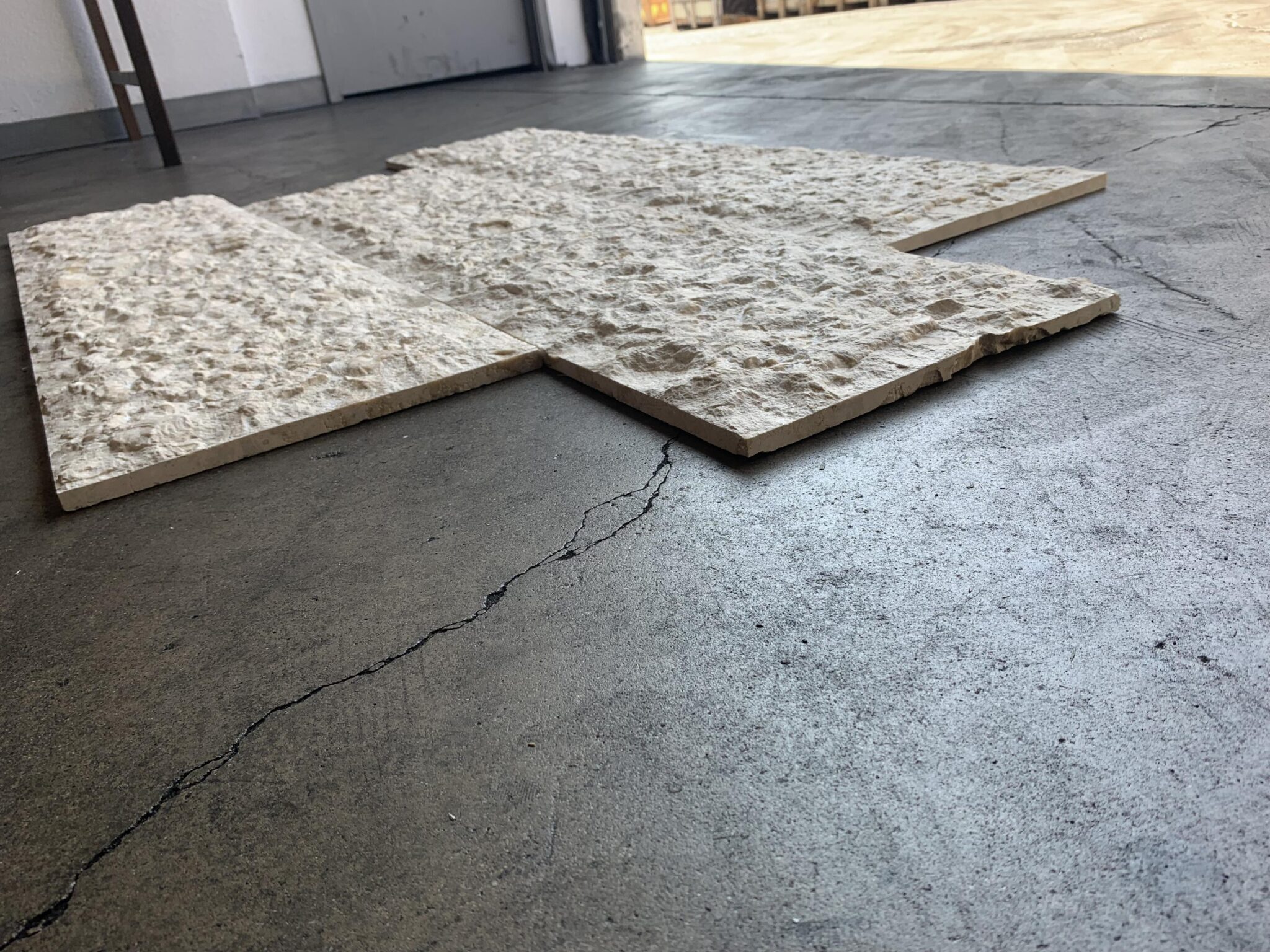 Shell Stone Limestone 12x24 Splitface Veneer - Stonex Tile