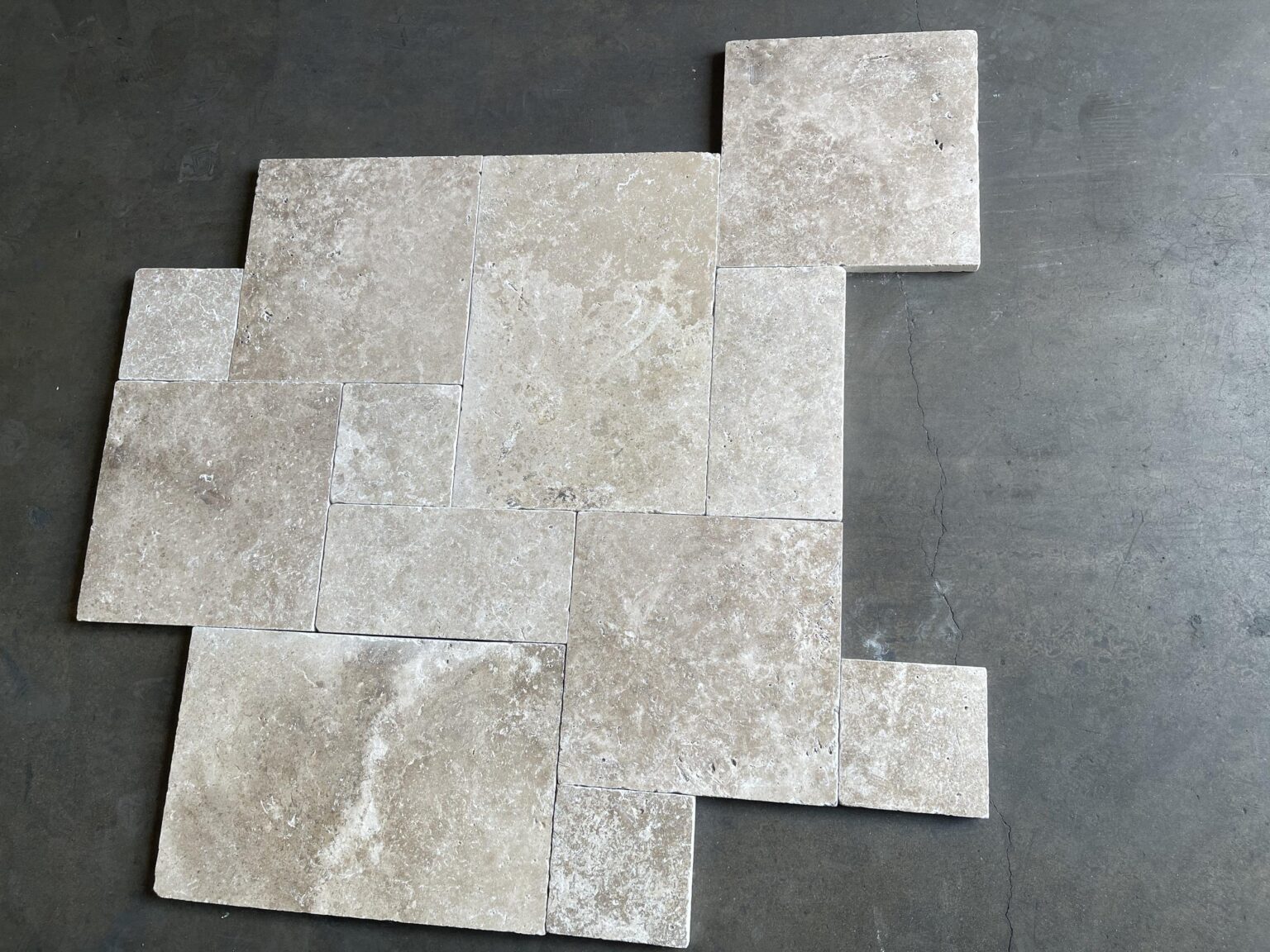 Walnut Pattern Tumbled Travertine Paver (1-1/4") - Stonex Tile