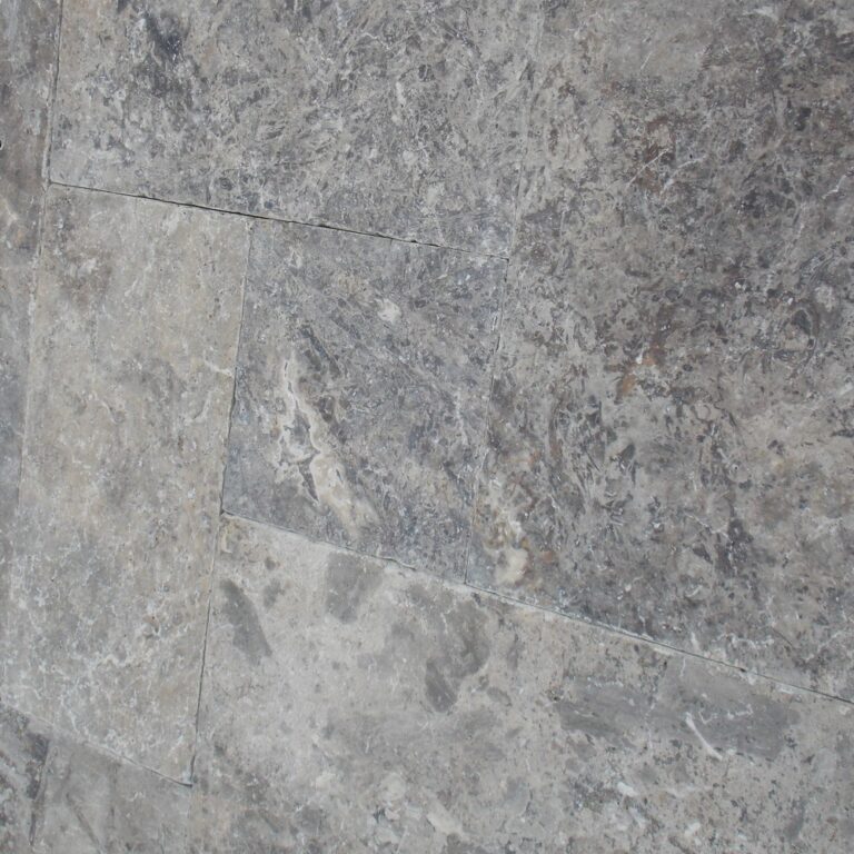 Silver Versailles Pattern Tumbled 1-1/4" Travertine Paver - Stonex Tile